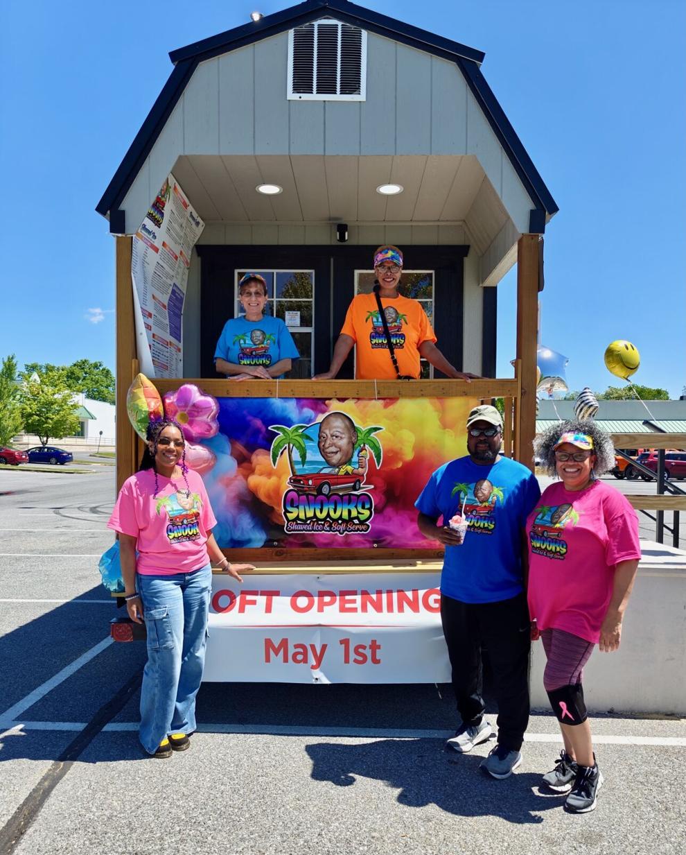 Snooks Shaved Ice & Soft Serve welcomes first customers | Journal-news ...