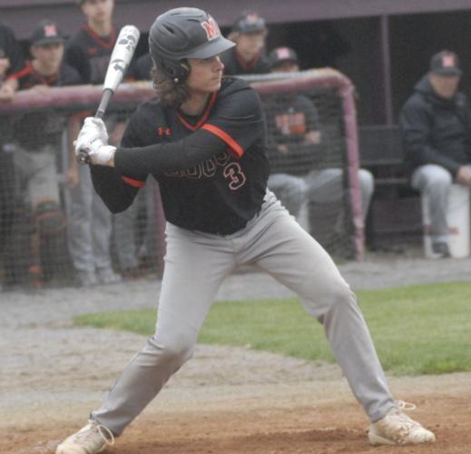 AOW: 'Dogs' Lupis comes up big vs. Applemenm | Journal-news | journal ...