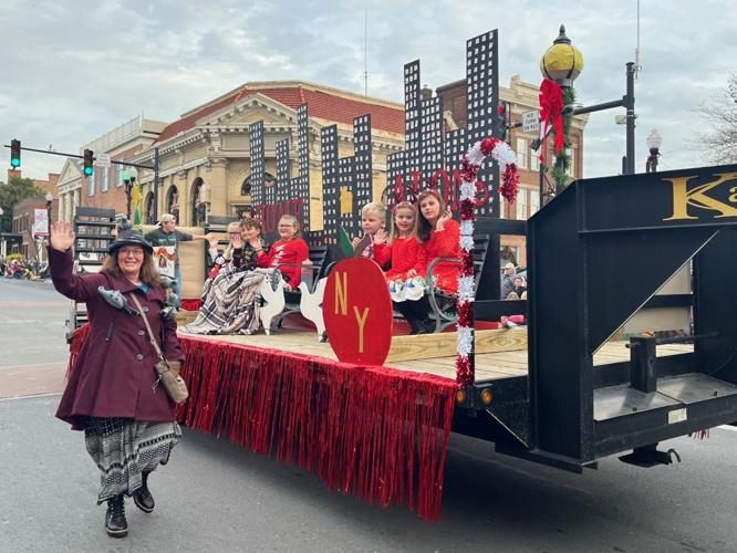 Parades galore start the holiday season in Jefferson County | Journal ...