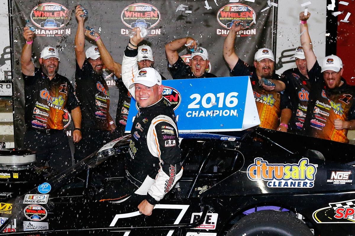Burt Myers wins Whelen Southern Modified Tour title