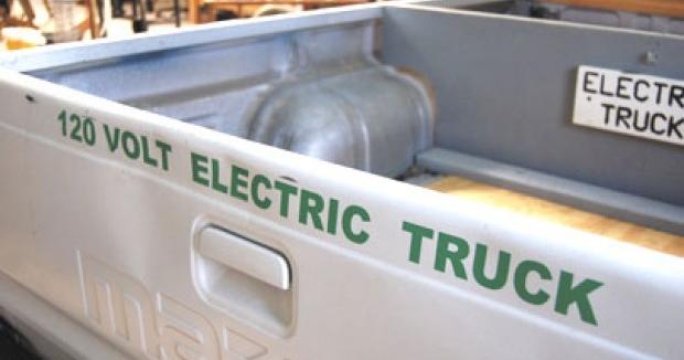 Electric (Engine)uity: Retired engineer pieced together his own battery ...