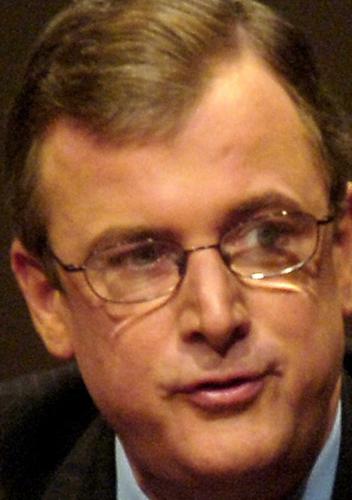 VF Corp.'s chief executive got 7 percent raise in 2011