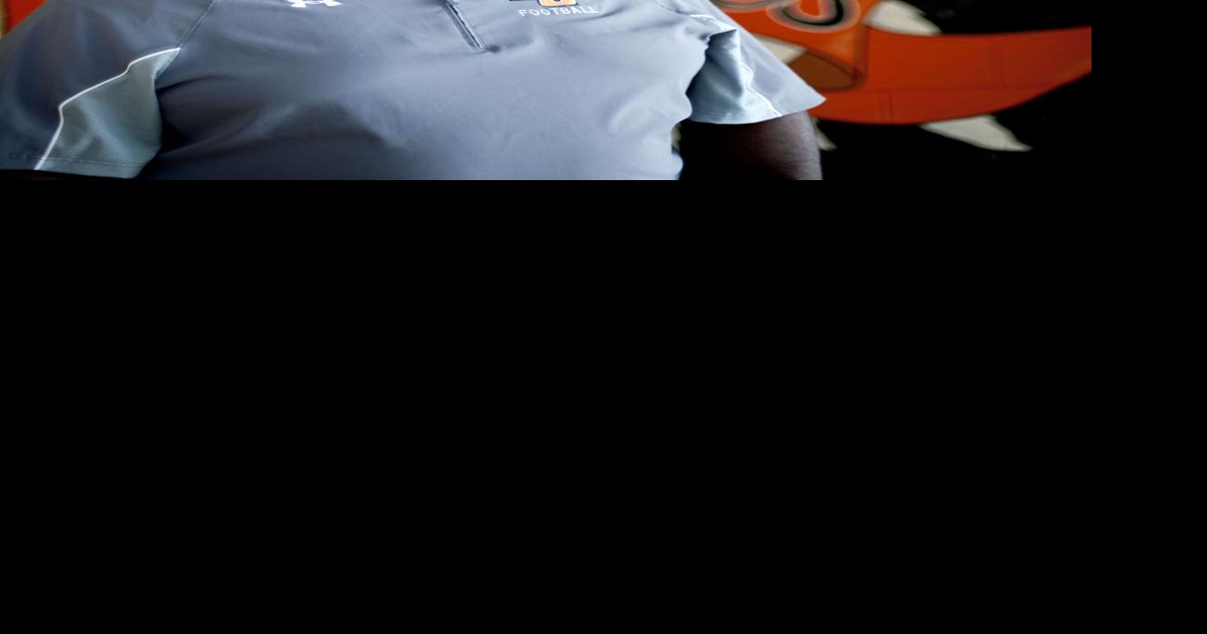 Holman teaching football and life to War Eagles