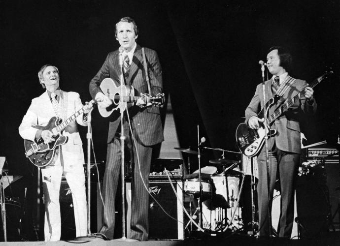 Country legend George Hamilton IV dies at 77