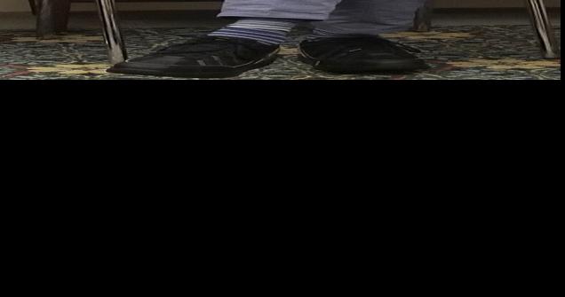 Brantley regales hometown crowd with Broadway memories