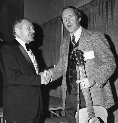 Country legend George Hamilton IV dies at 77