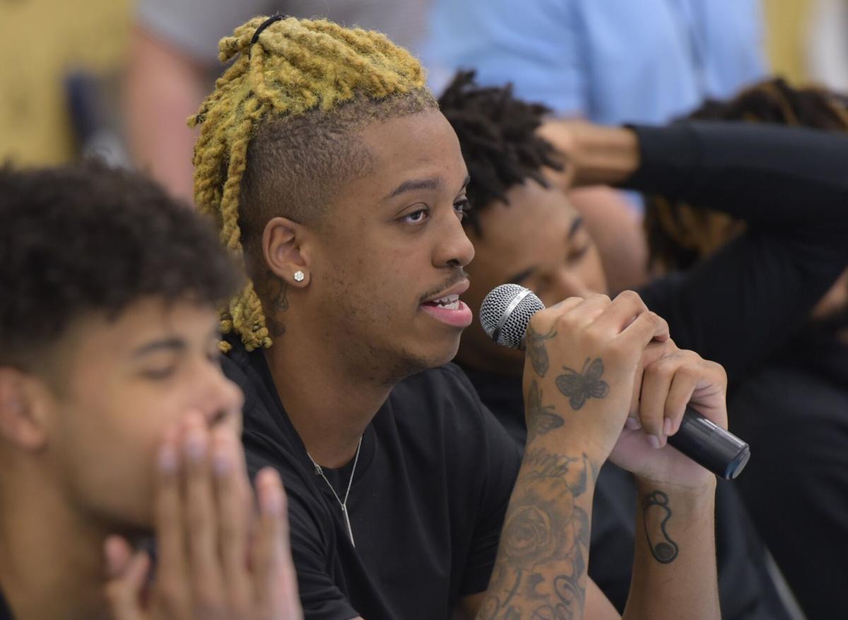 UNC student-athletes form NIL deal with Zips Car Wash