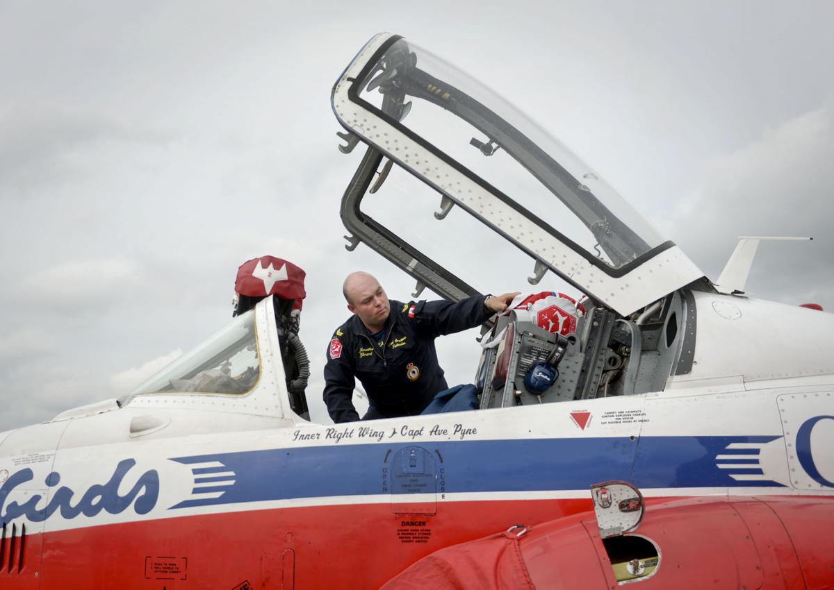Arrival of The Canadian Snowbirds