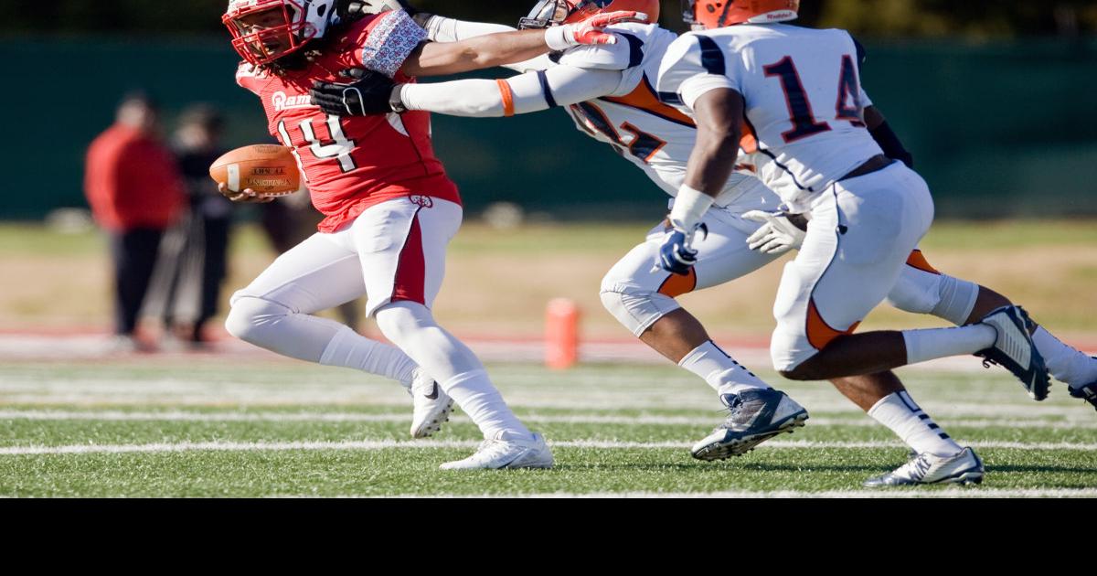 Freshman QB helps Trojans end Rams’ CIAA reign