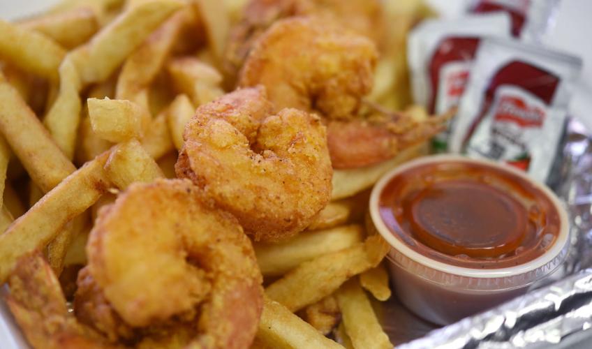 Wings-N-Fins keeps menu finely honed to wings, fish and shrimp