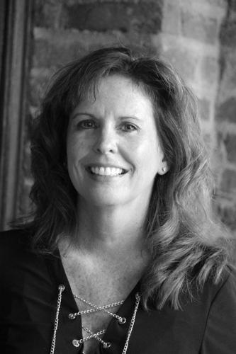 Connie Schroeder to lead Twin City Stage