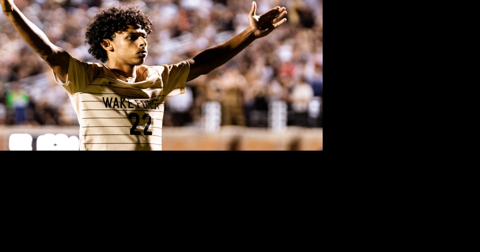 Syracuse and Wake Forest battle to a draw at Spry Stadium