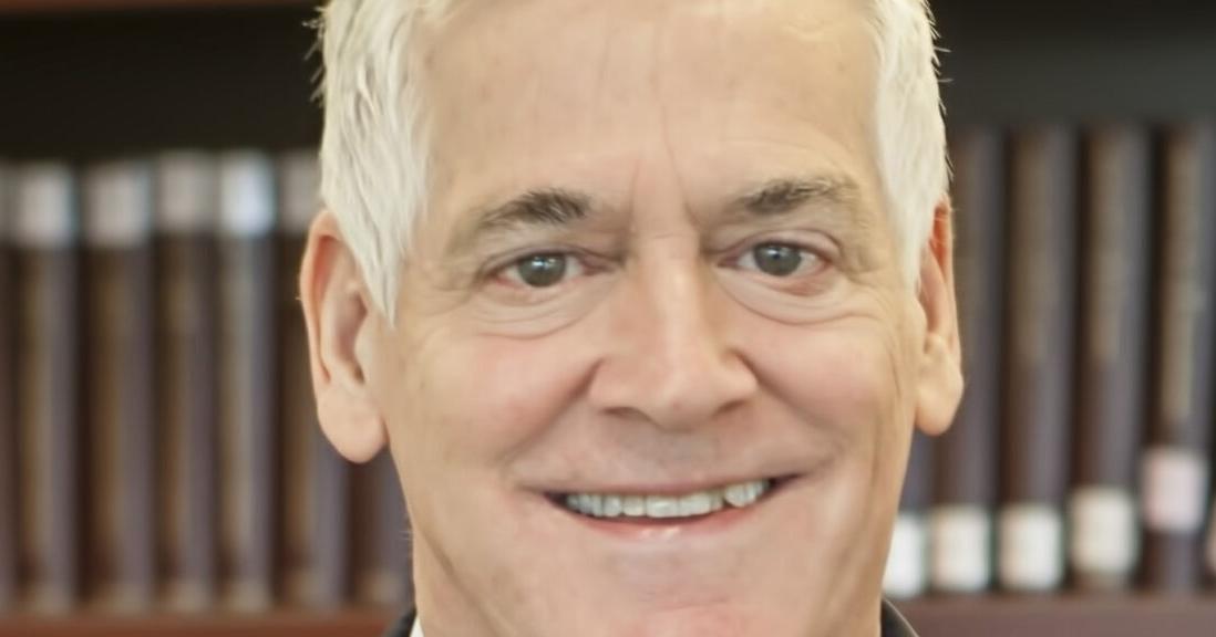 Gray Wilson sworn in as replacement for Dave Plyler