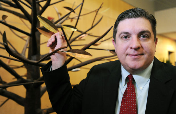 Ronda mayor accused of cyberstalking by political opponent