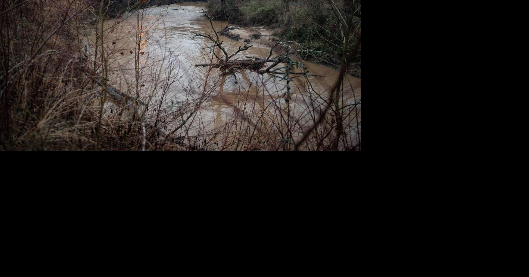 Water contamination a possibility near fertilizer plant fire. Runoff ...