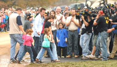 Extreme: Family gets look at its new home