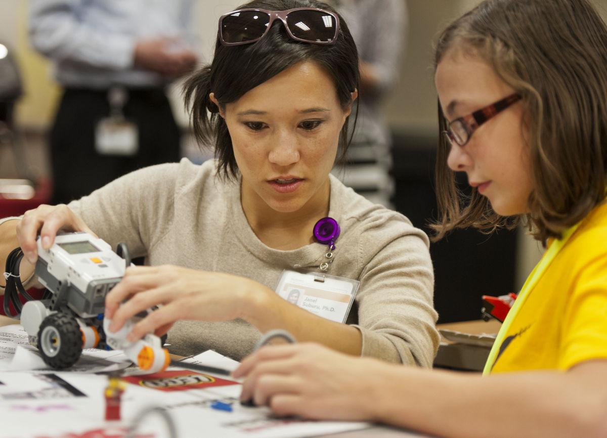 Wiley Magnet Middle School's Future Innovators at WF Innovation Quarter