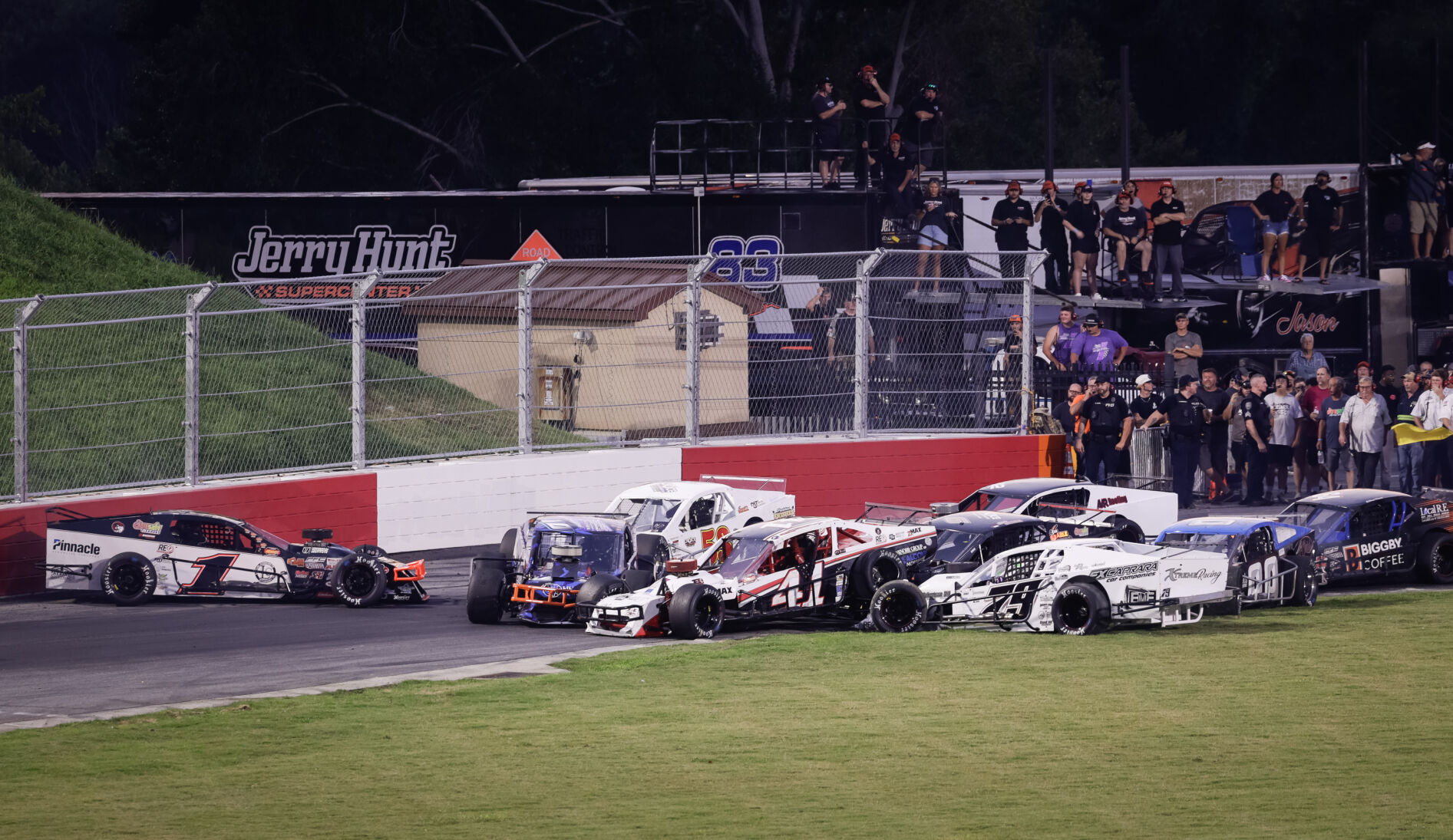 Lee Jeffreys, Tim Brown get wins at Bowman Gray Stadium