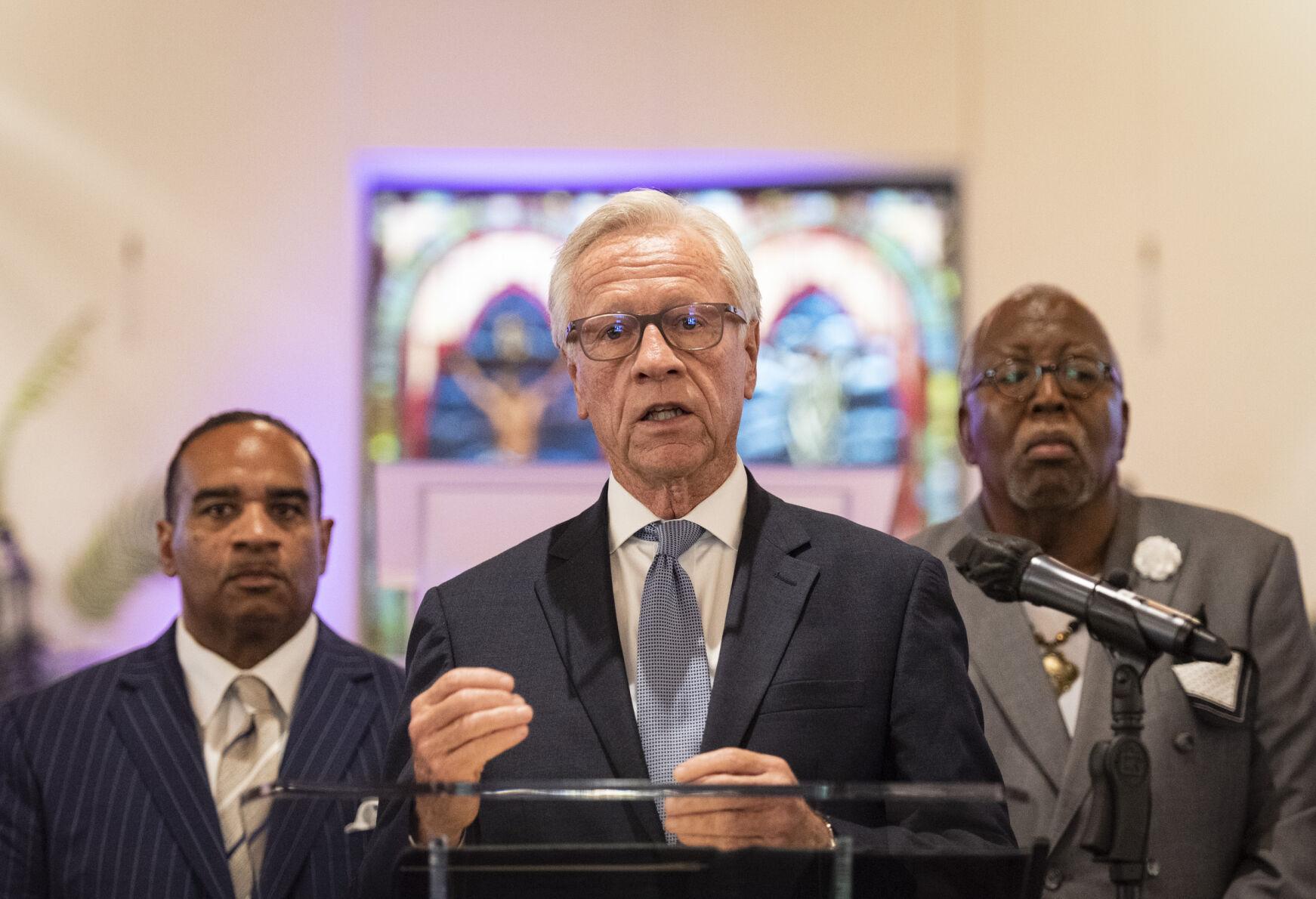 Meeting appeases critics of Winston-Salem city manager search. Mayor ...