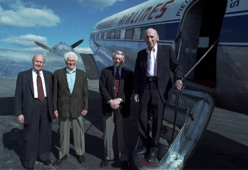 Zeke Saunders' life tells aviation history