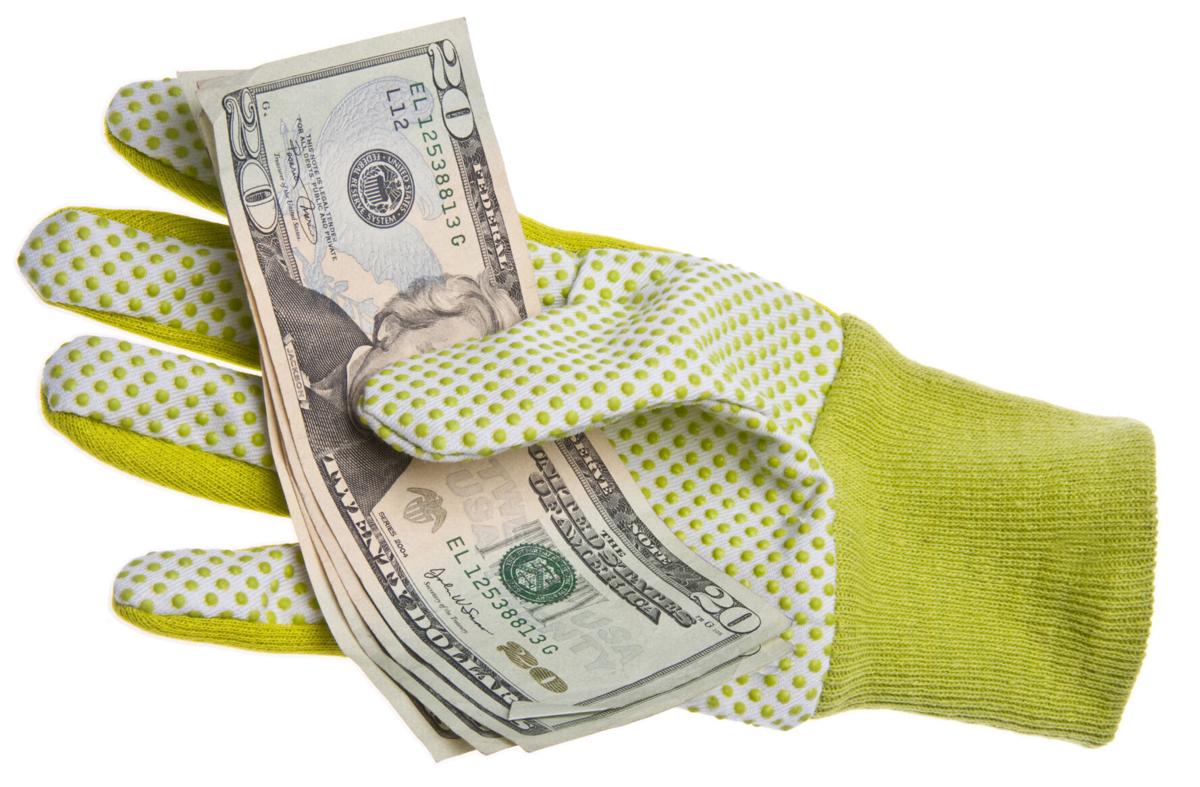 Kids and Money: How to manage the money earned from summer jobs