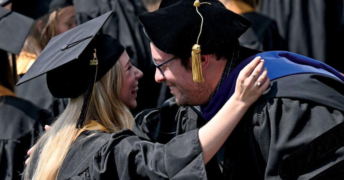 Wake Forest professor studies myth of multitasking