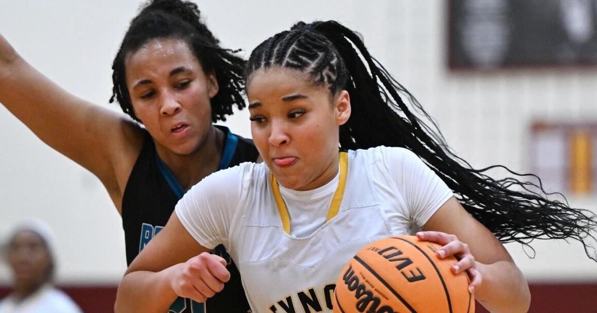 Jessup gets help from her coaching father for Reynolds