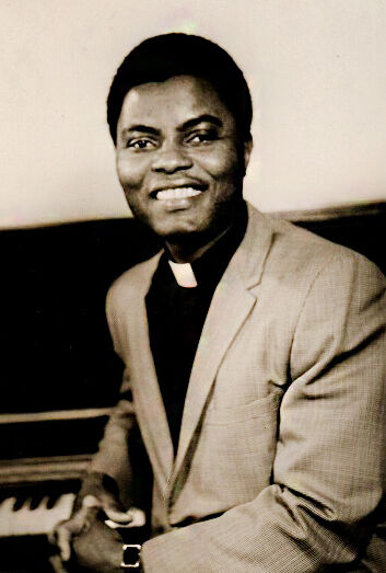 Collins, Sr., Emmanuel Gye