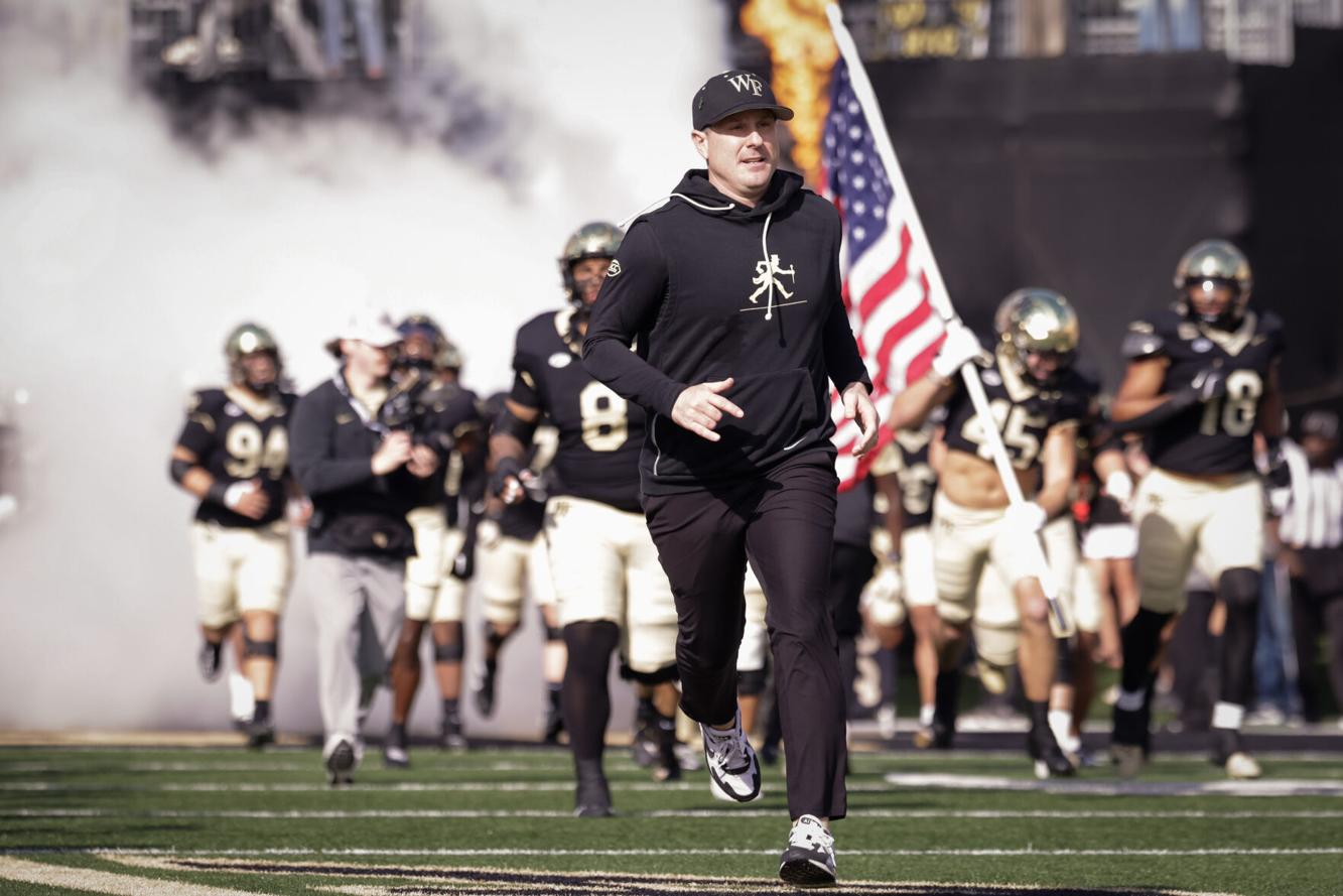 Wake Forest Deacons Delaware Blue Hens NCAA Football Seniors