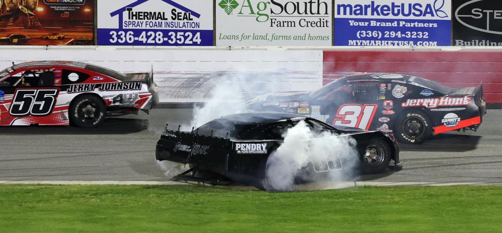 Burt Myers picks up win No. 99 in Modified race at Bowman Gray Stadium