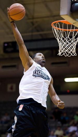 Photos: Legends Basketball Classic