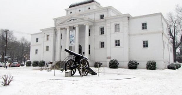 Boone adds to record snowfall