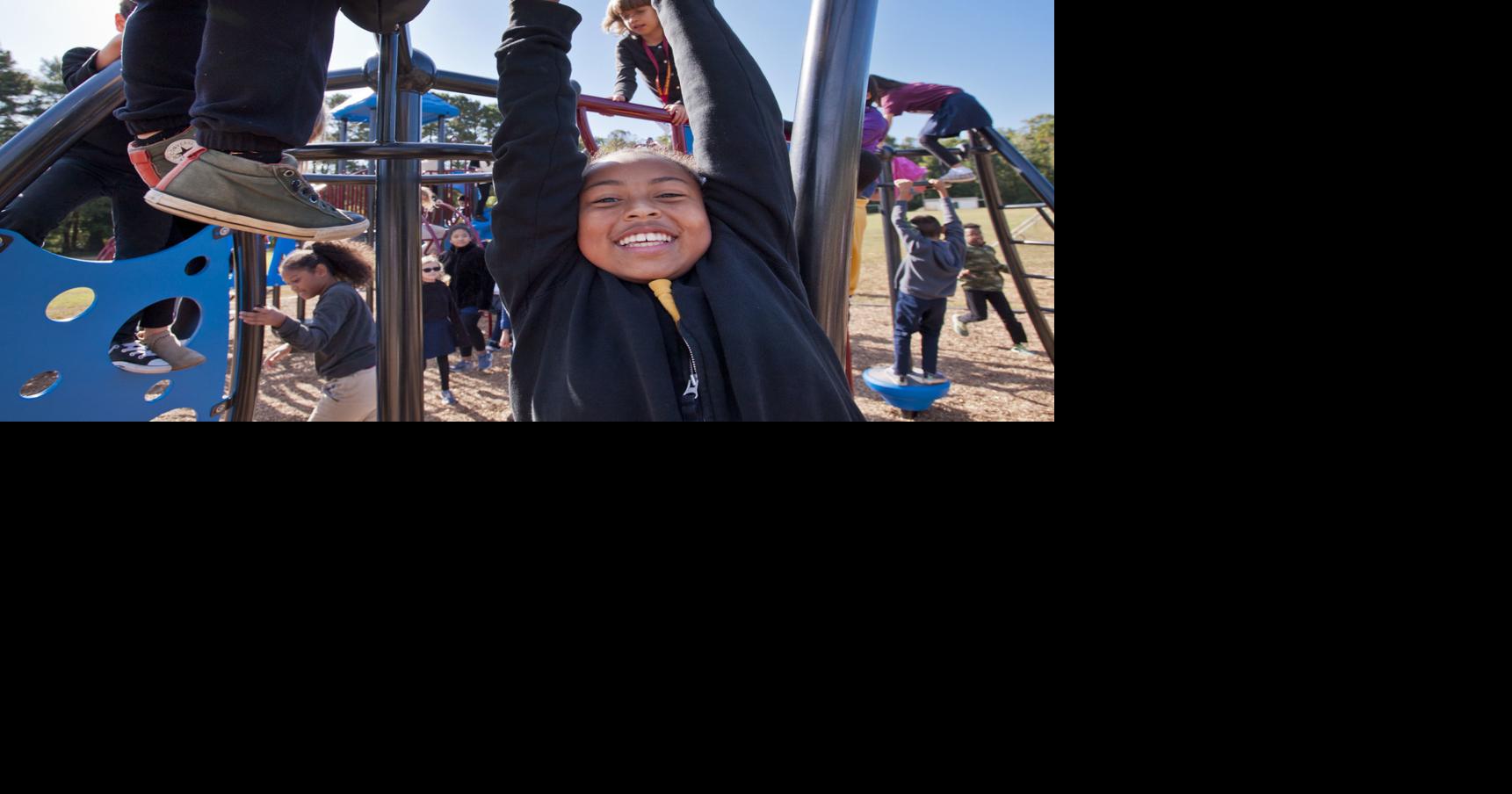 Speas Global Elementary students get new $75,000 playground from HGTV ...