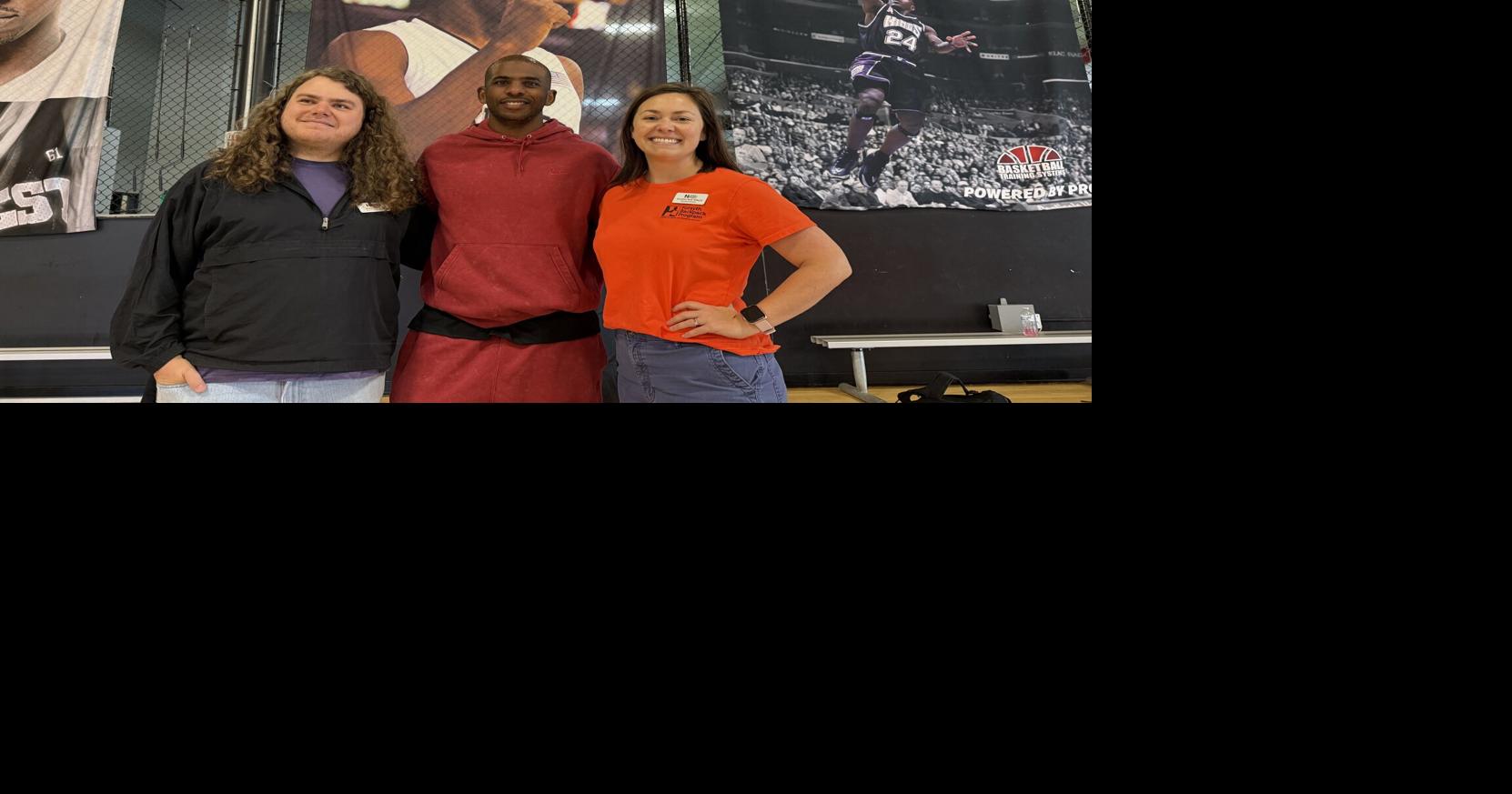 Chris Paul, AAU team pack food for Forsyth Backpack Program