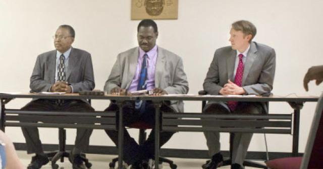 Elections officials weighing early-voting options Elections officials weighing early-voting options