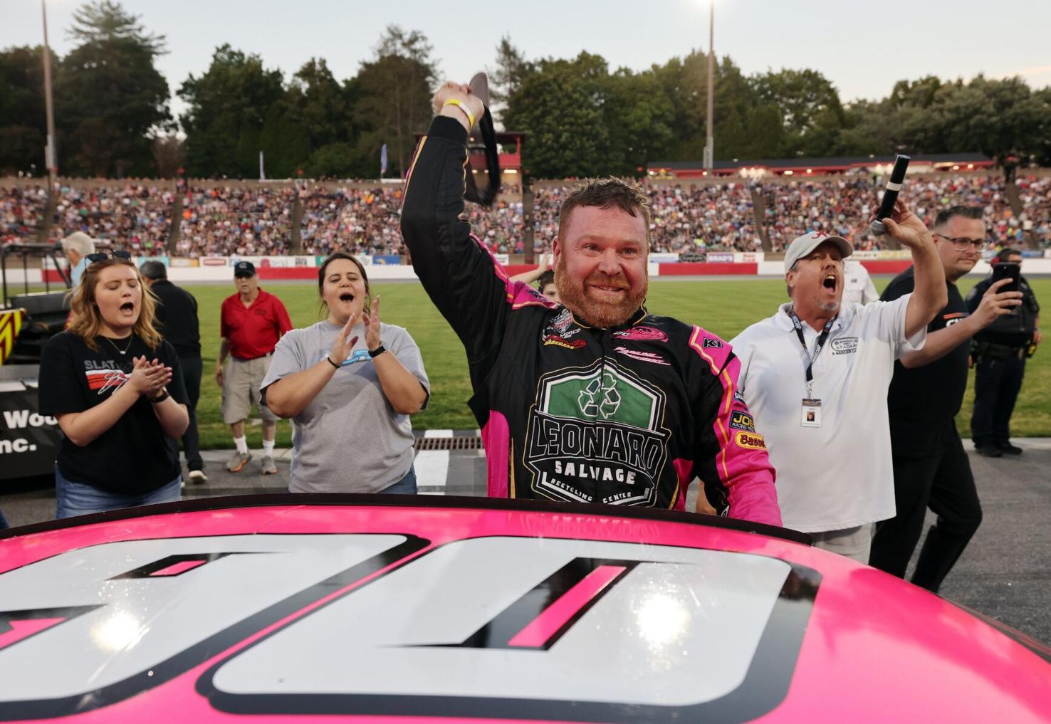 Burt Myers picks up win No. 99 in Modified race at Bowman Gray Stadium