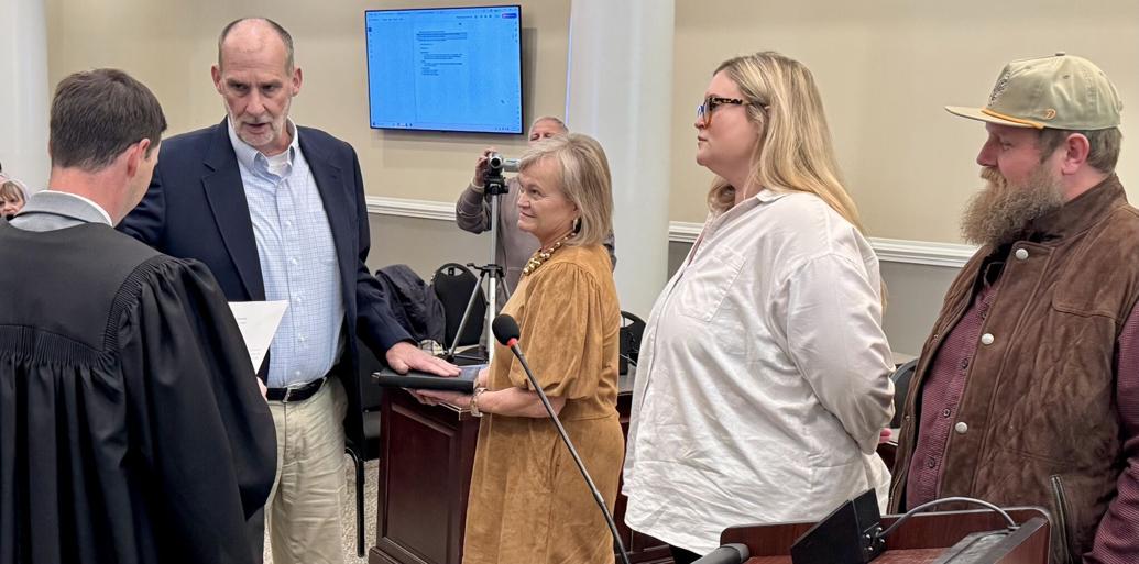Alex Hamilton sworn in | News | journalpatriot.com