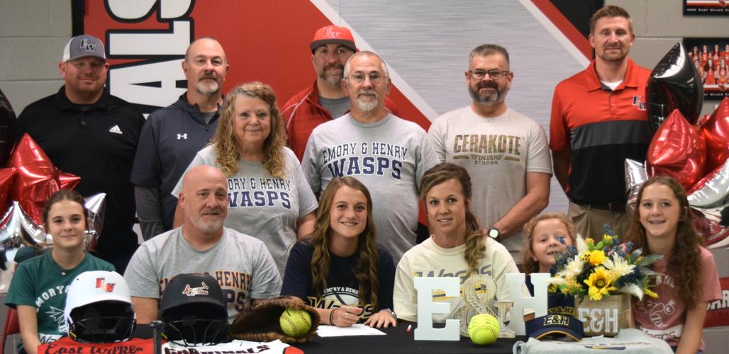 Hutchison, Proffit sign with D1 softball programs | Sports ...