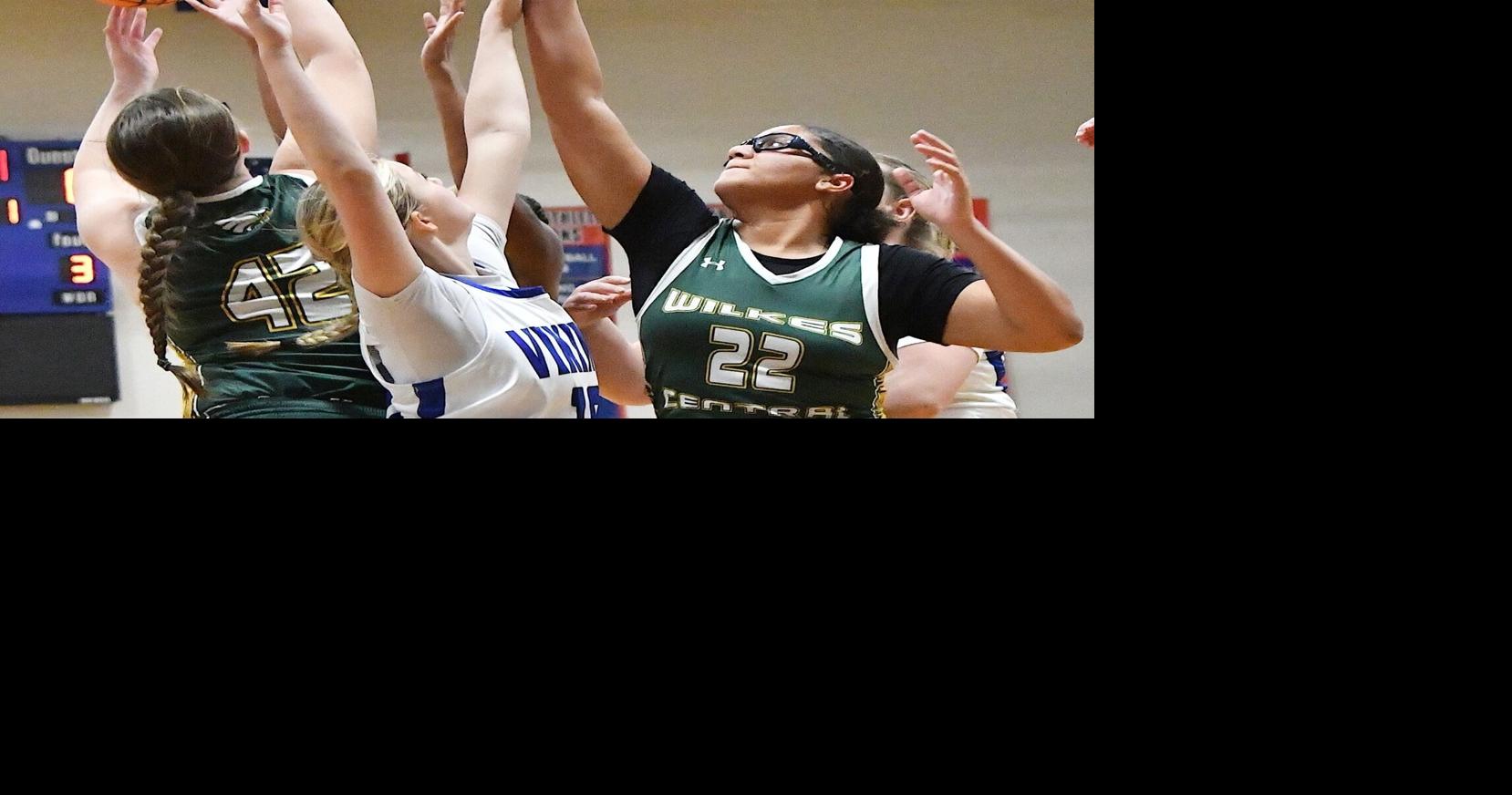 ‘Hawk girl hoopsters edge Ravens in OT | Sports | journalpatriot.com