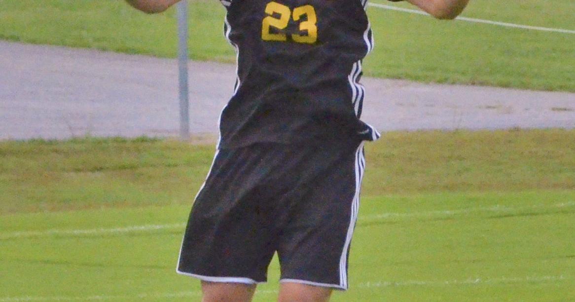 Fred T. Foard claws past Central | Sports | journalpatriot.com