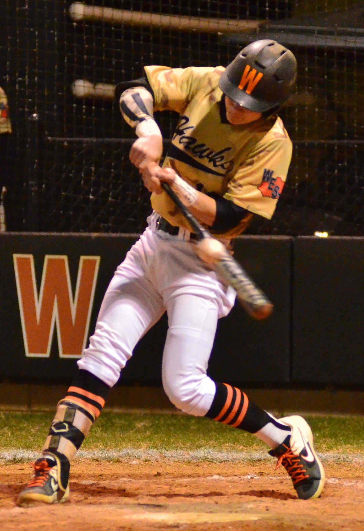 Blackhawks double up Starmount | Sports | journalpatriot.com