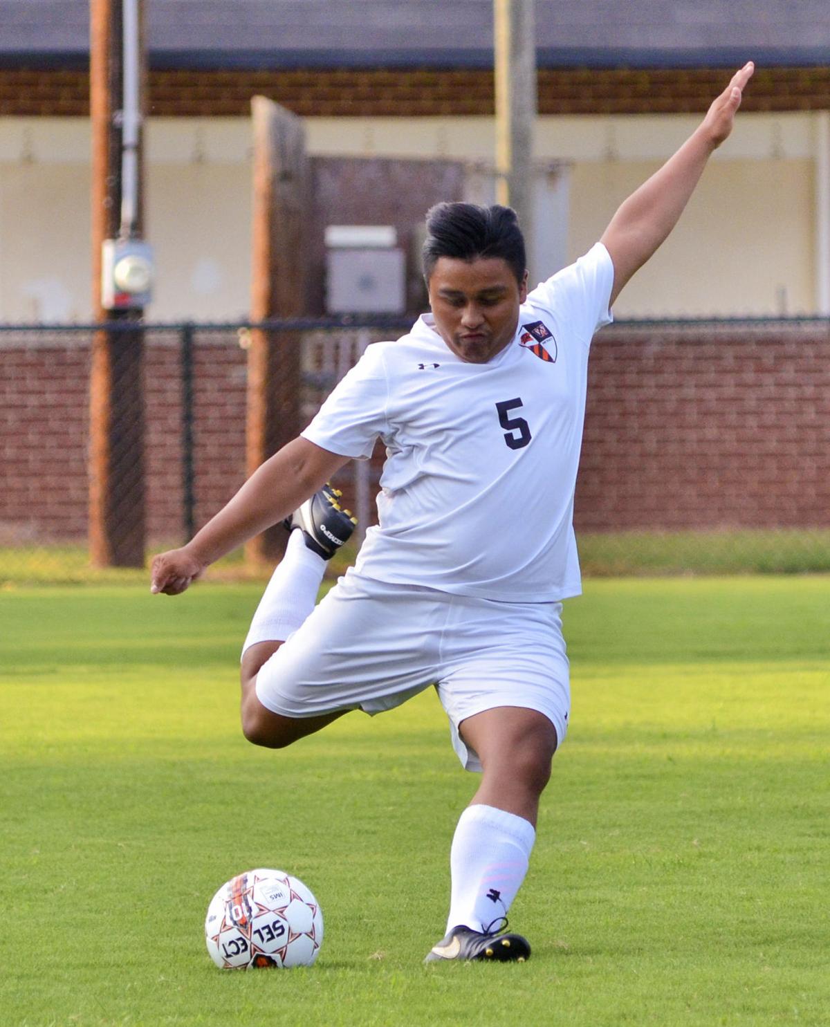 ’Hawks look backward to press forward | Sports | journalpatriot.com