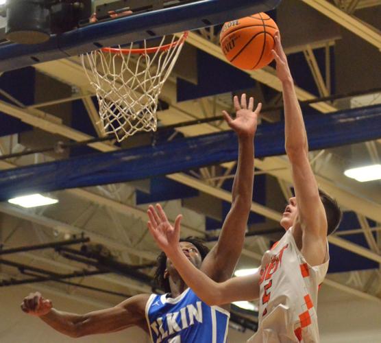 Blackhawks capture MVAC tournament title | Sports | journalpatriot.com