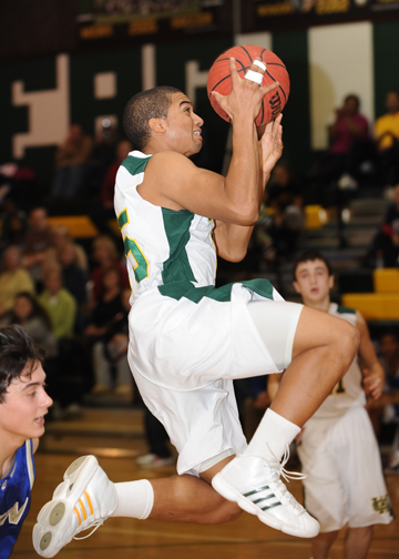 Eagles rout Buckin’ Elks | Sports | journalpatriot.com