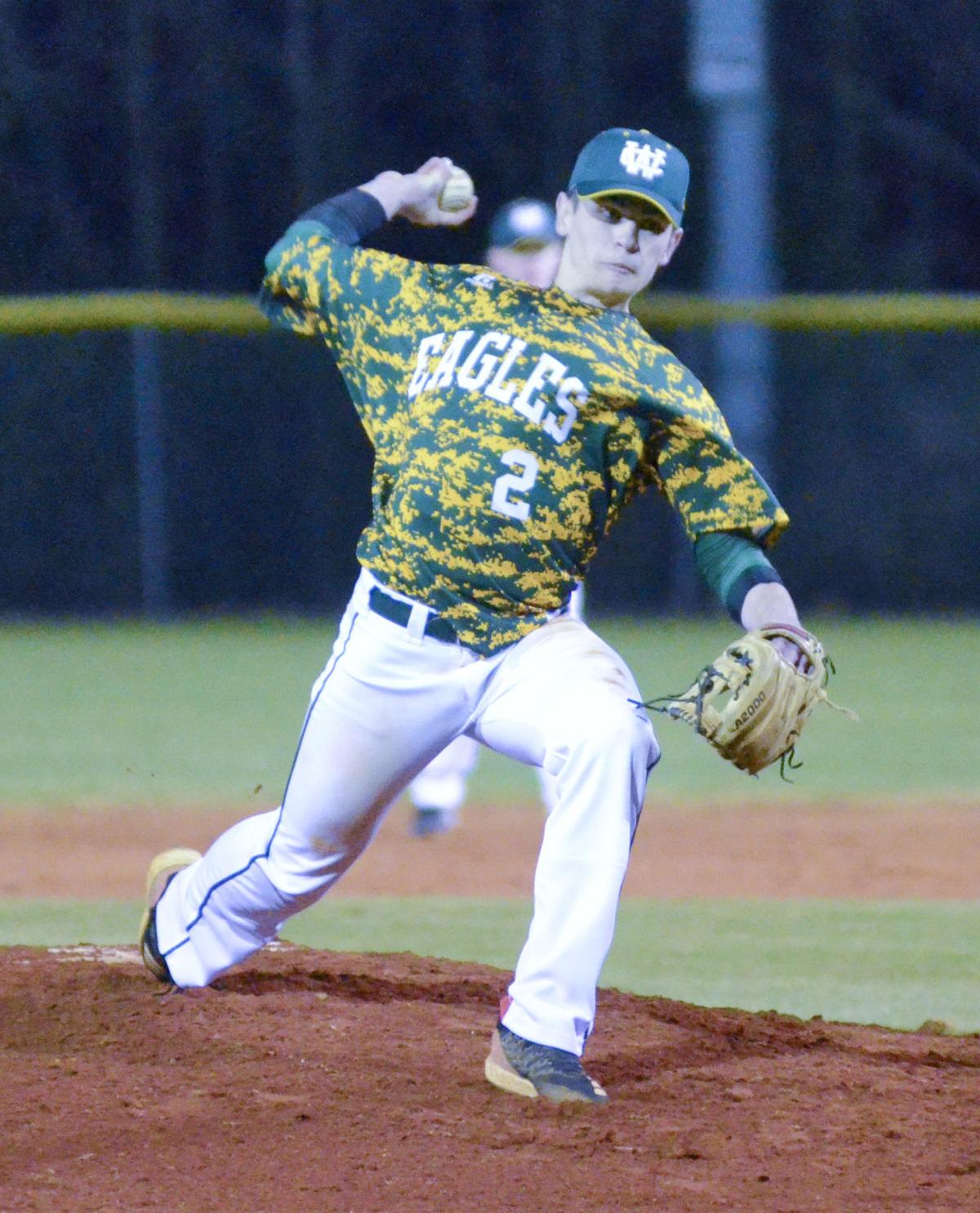 Perry’s big game bolsters Eagles past Cougars | Sports | journalpatriot.com