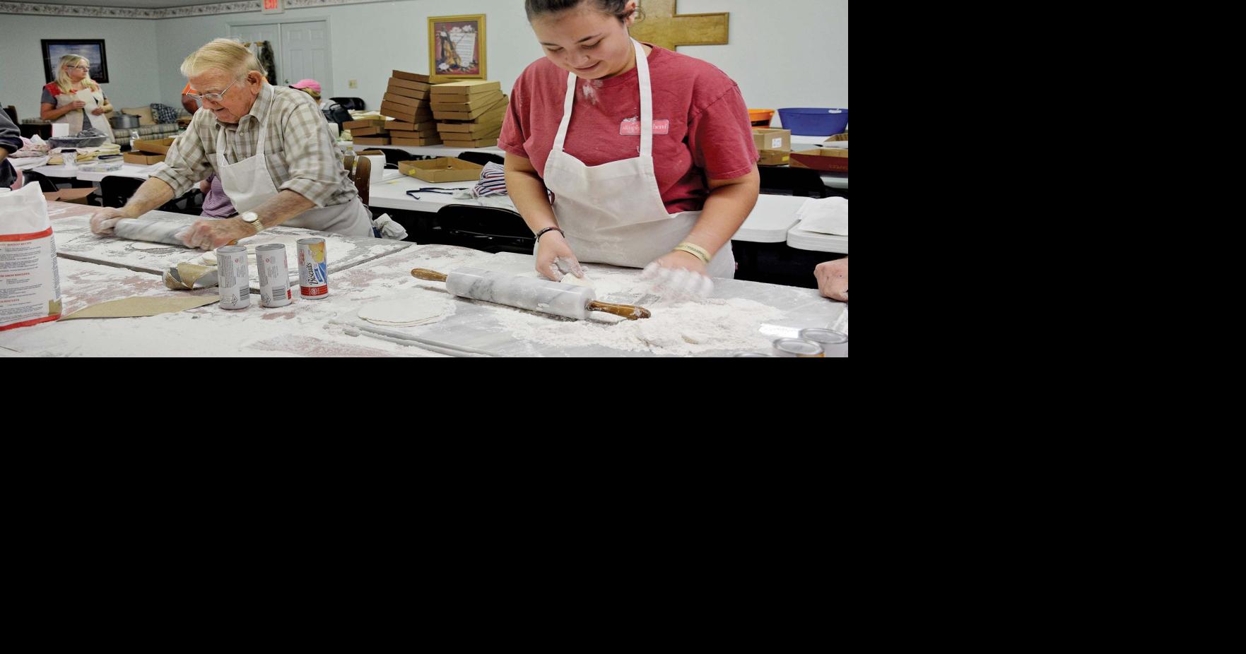 Volunteers bake over 7,000 pies | News | journalpatriot.com