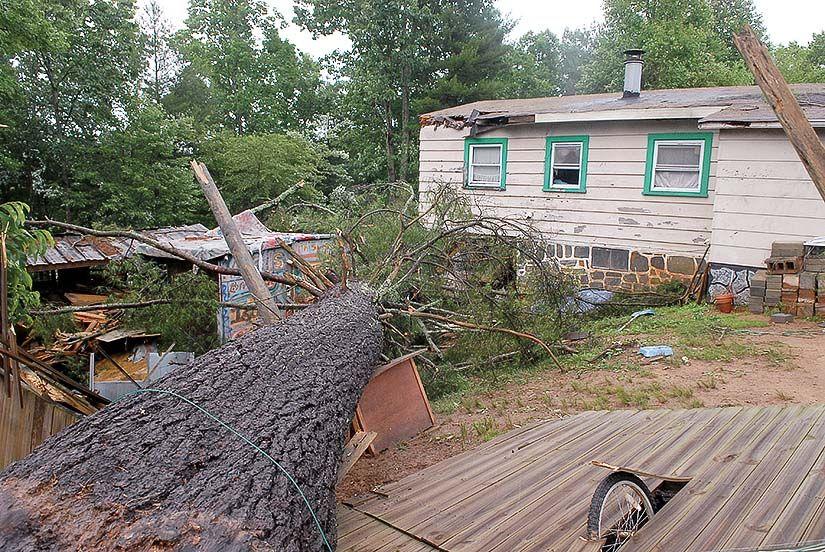 21 left homeless after tree hits house Monday | News | journalpatriot.com