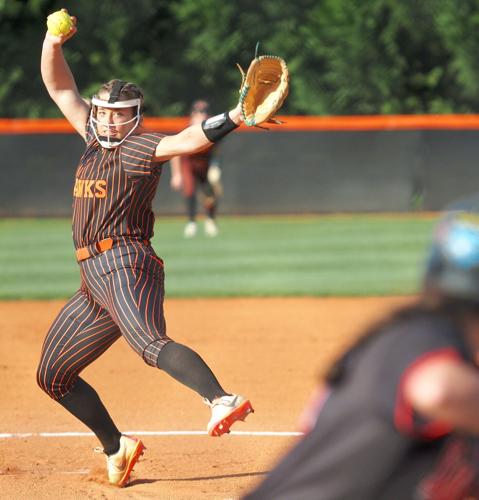 8 STR8 for West softballers | Sports | journalpatriot.com
