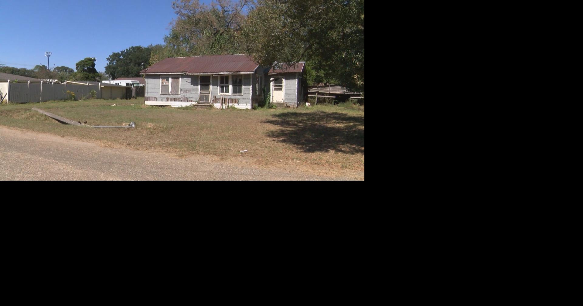 Decomposing body found inside abandoned house in Mamou | Local | kadn.com