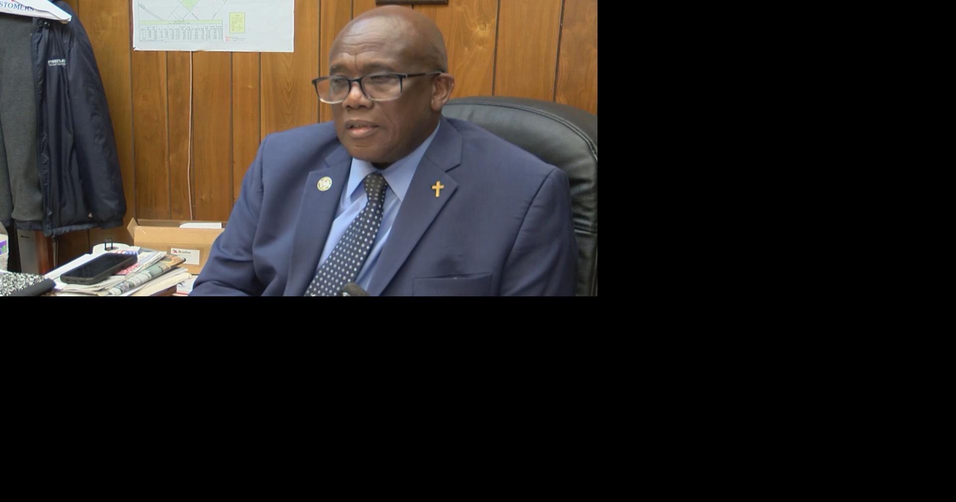 Jeanerette city attorney sues Mayor Carol Bourgeois over paycheck ...